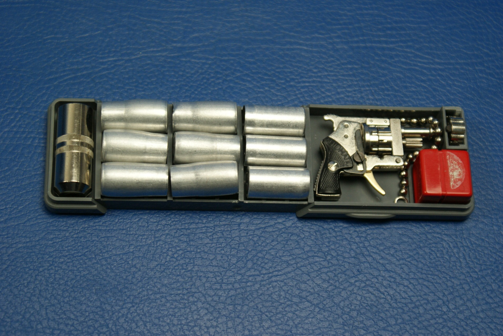 Revolver Xythos automatic. für 2 mm Stiftfeuer - eGun