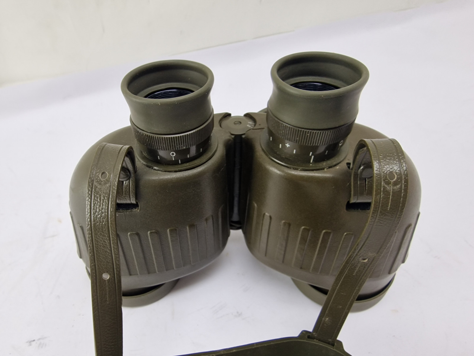 Fernglas STEINER Commander II Military Marine 7x50 mit Kompass - eGun