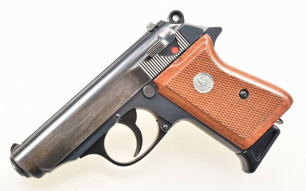 WALTHER / ULM Pistole Modell PPK im Kaliber .22 LR mit Holzgriffschalen ...